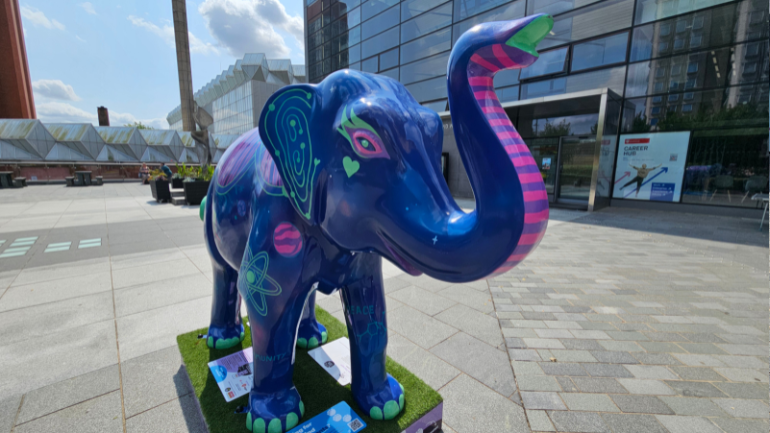 Glow-in-the-dark elephant is on the loose at University of Leicester ...