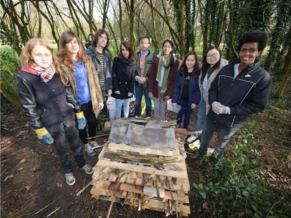 Beehold our hivestar bumble abode | News | University of Leicester